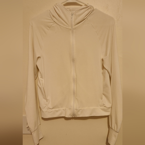 Uniqlo | Jackets & Coats | Uniqlo Airism Uv Protection Mesh Long Sleeve ...